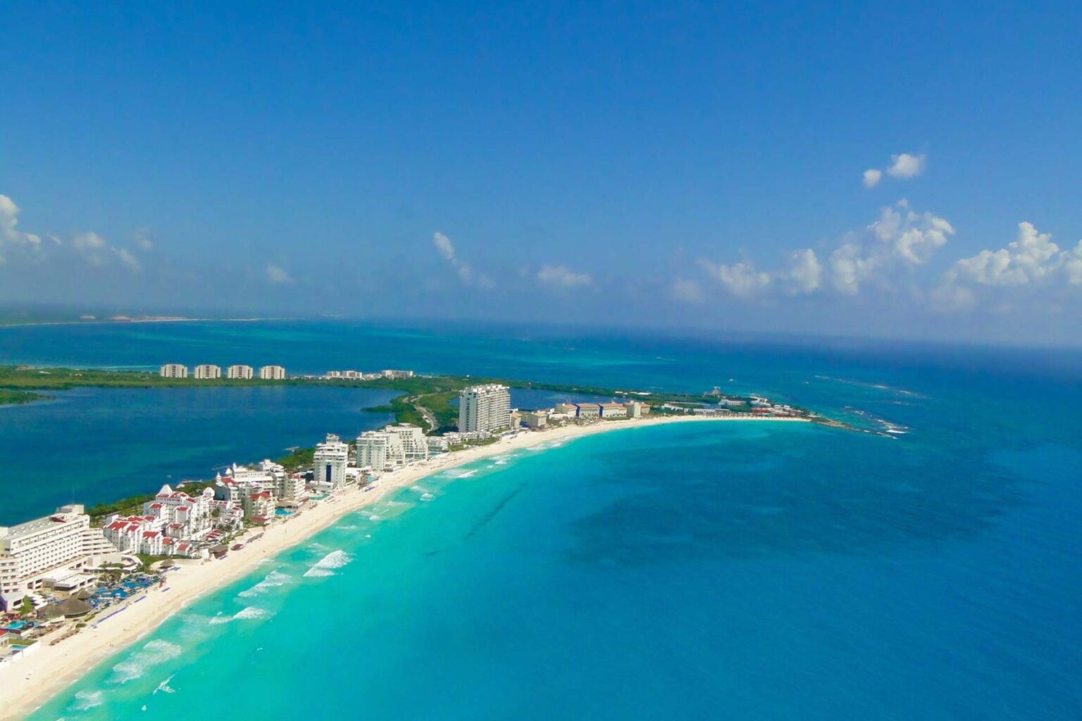 Tourism Boom in Cancun Sees Surge in Spanish and French Visitors ...